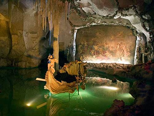 Spectacular Tien Son Cave